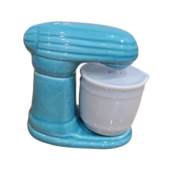 Cracker Barrel | Dining | Cracker Barrel Stand Mixer Salt Pepper Set ...